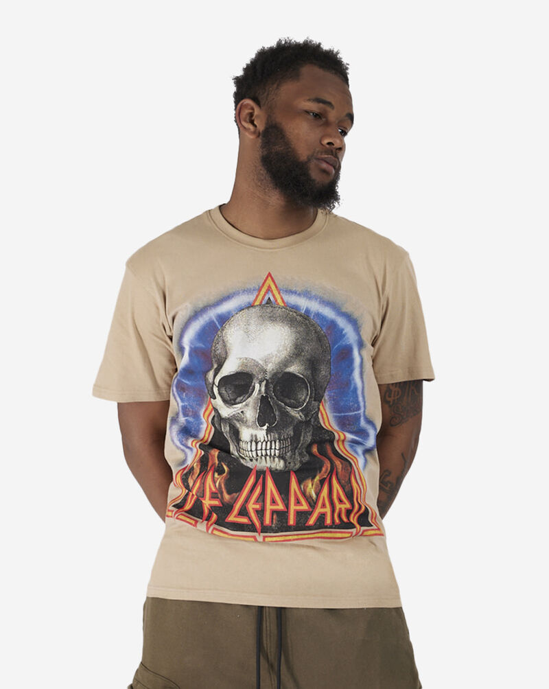 Shop Graphic Tees Def Leopard Skull Tee DLEP-12 beige | SNIPES USA