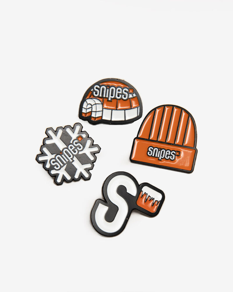 Shop SNIPES Winter Pin Set SN-HO22-4PINSET-S-IGLOO-BEANIE-SNOWFLAKE ...