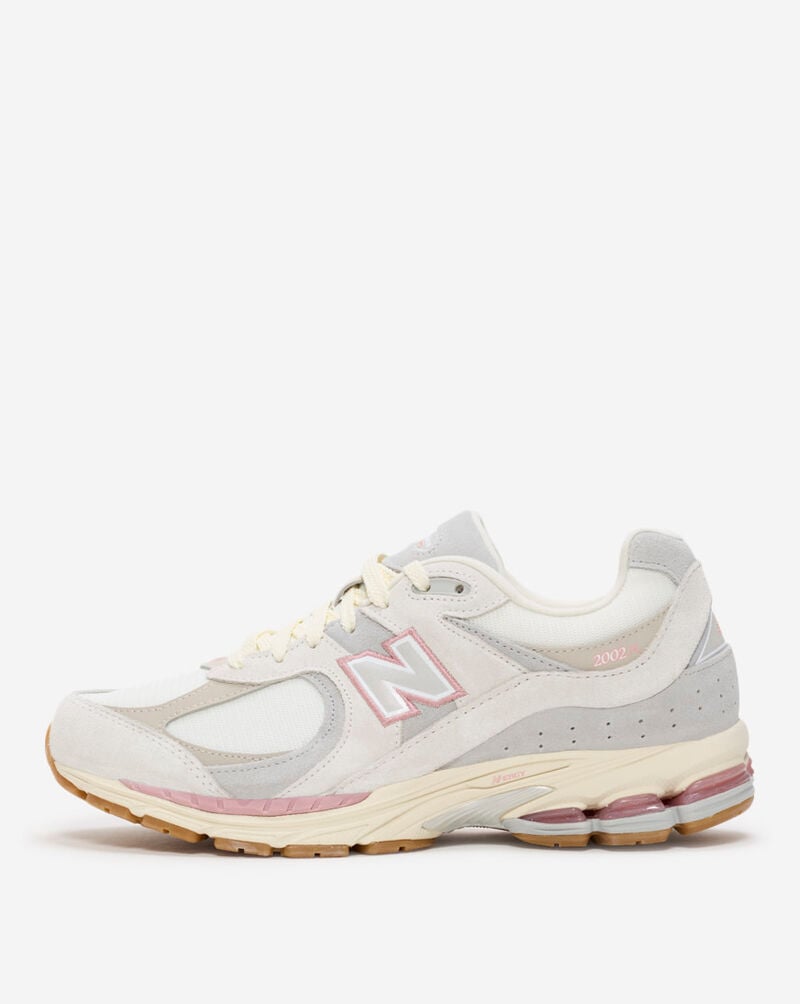 Shop New Balance 2002R M2002RPM grey | SNIPES USA