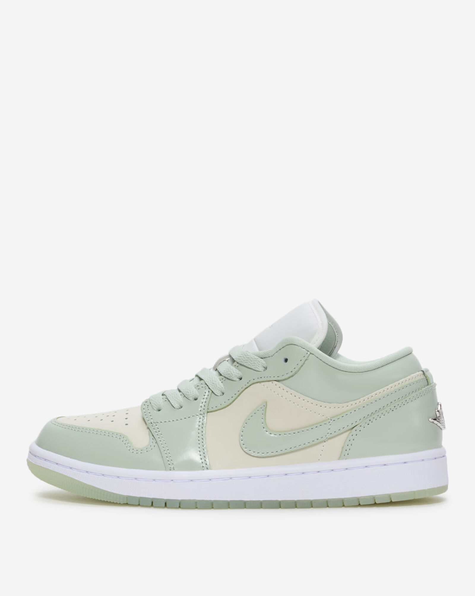 Shop Jordan Air Jordan 1 Low SE HF4078-100 green | SNIPES USA