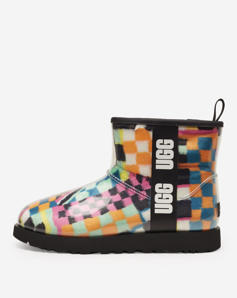 Shop UGG Classic Clear Mini II Boots 1135530BLKM black | SNIPES USA