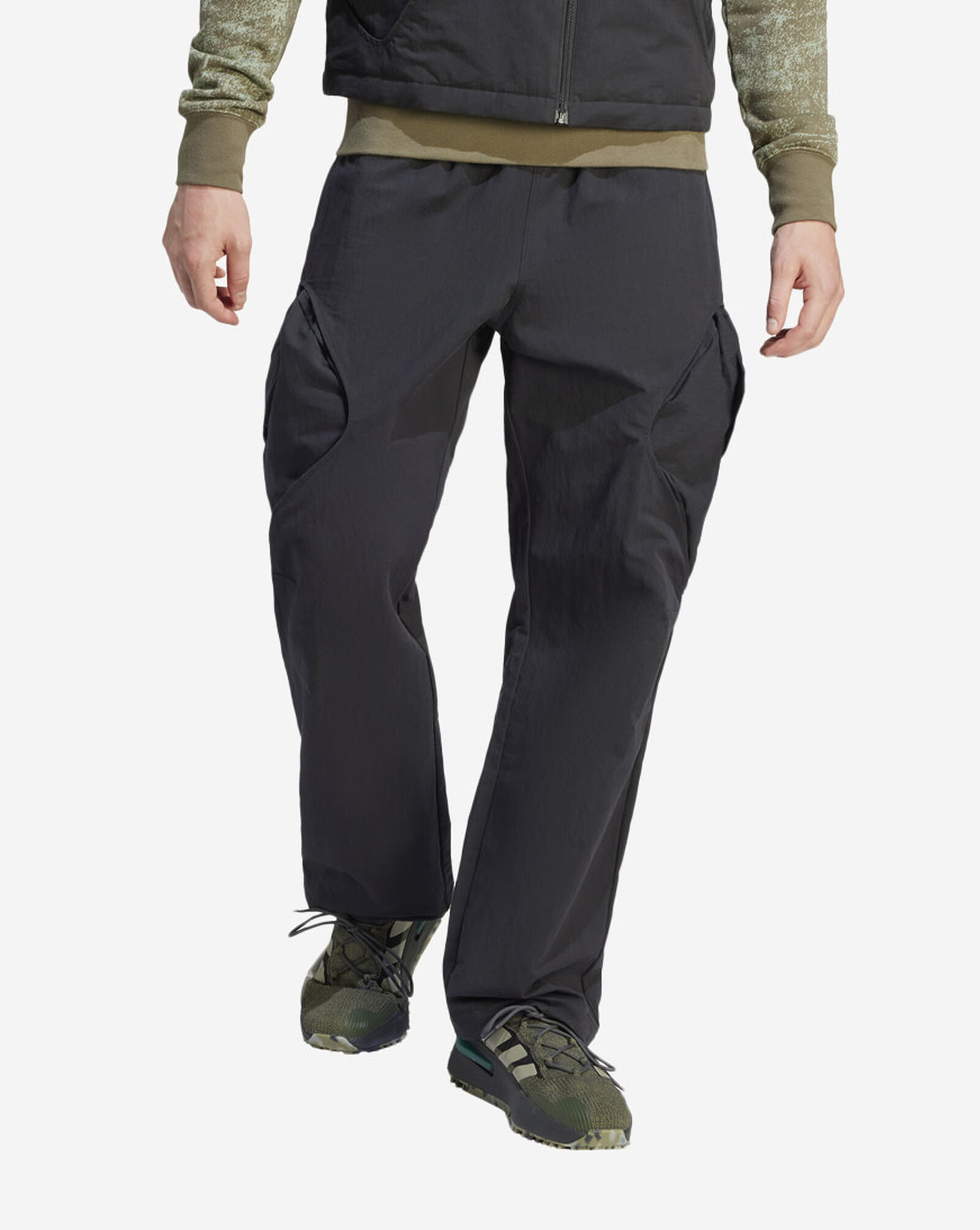 Shop adidas Adventure Premium Cargo Pant IJ0719 black | SNIPES USA