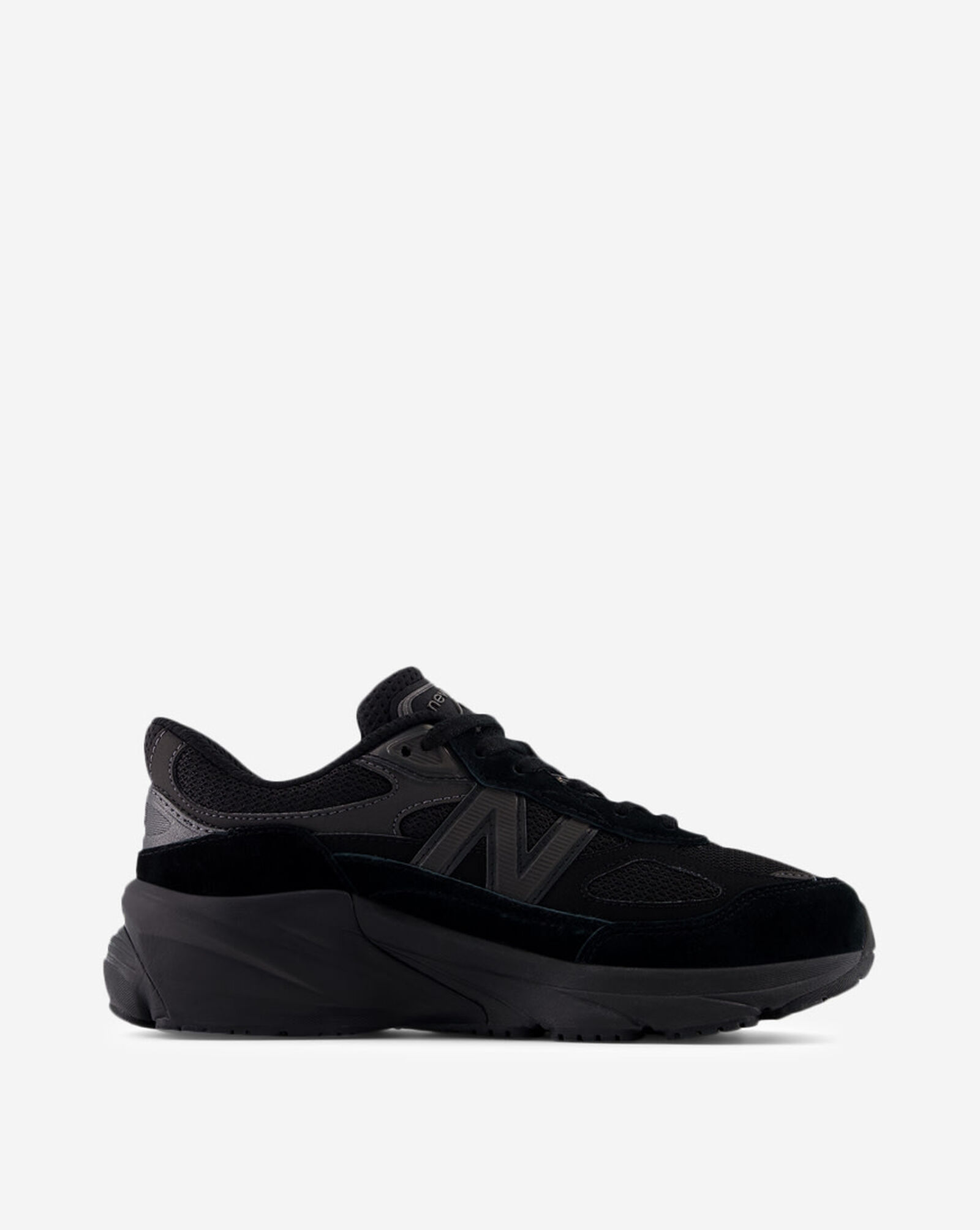 Shop New Balance Grade School 990v6 GC990BB6 black | SNIPES USA