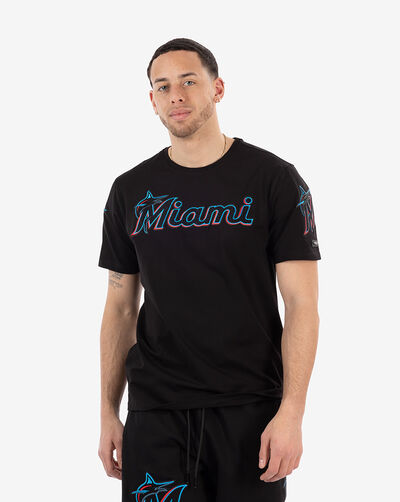 Pro Standard Streetwear and Teams Apparel | SNIPES USA