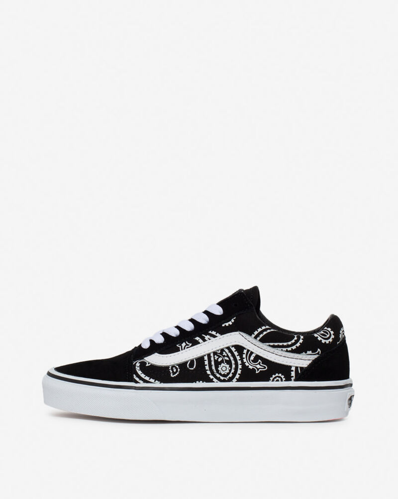 Shop Vans Grade School Old Skool Peace Paisley VN0A5KRFB0E1J black ...