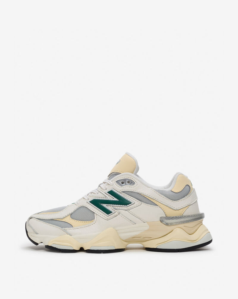 Shop New Balance Grade School 9060 U9060ESEJ white | SNIPES USA