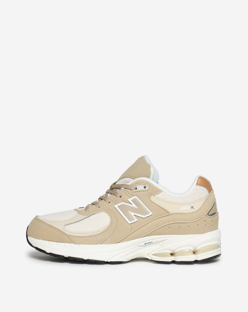 Shop New Balance Grade School 2002R GC2002EF beige | SNIPES USA