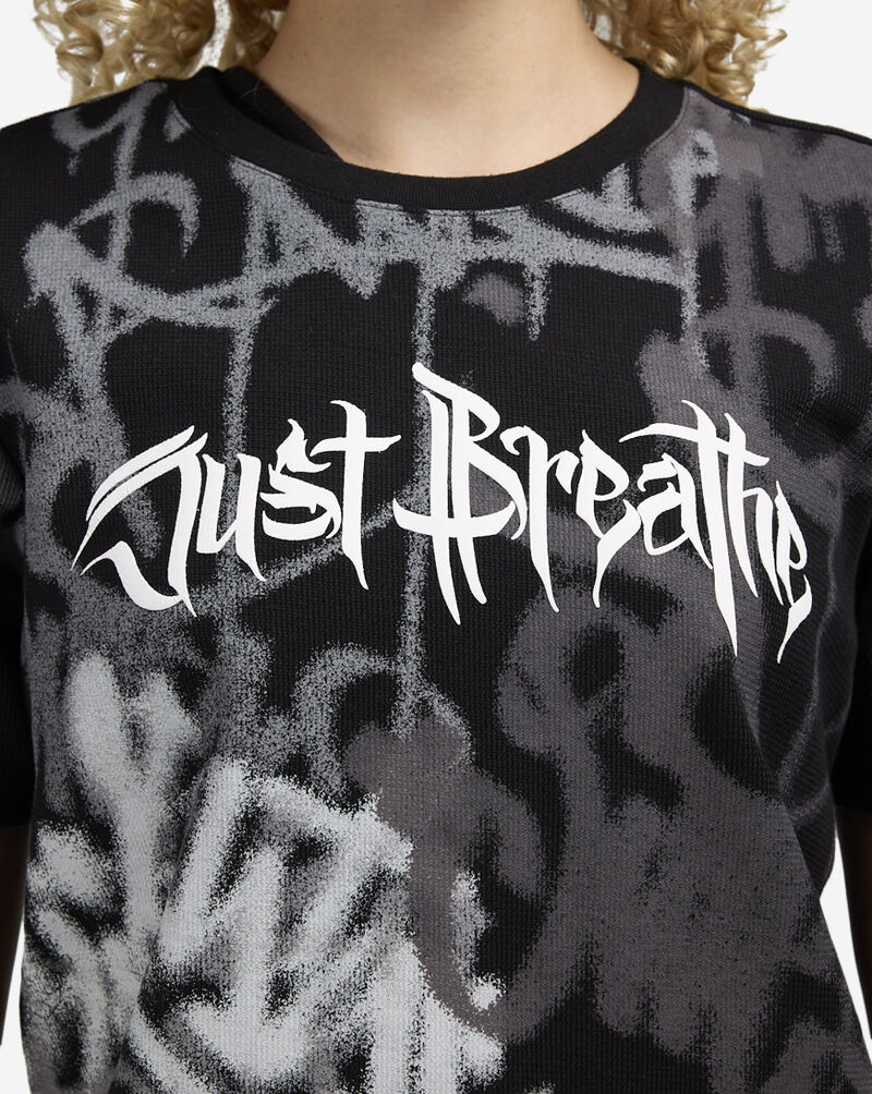 Shop Smoke Rise Graffiti Tee AT24355SNZ-BLA black | SNIPES USA