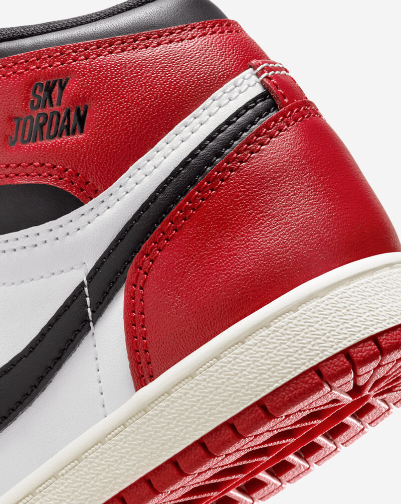 Shop Jordan Little Kids' Air Jordan 1 Retro High OG FD1412-106 black ...