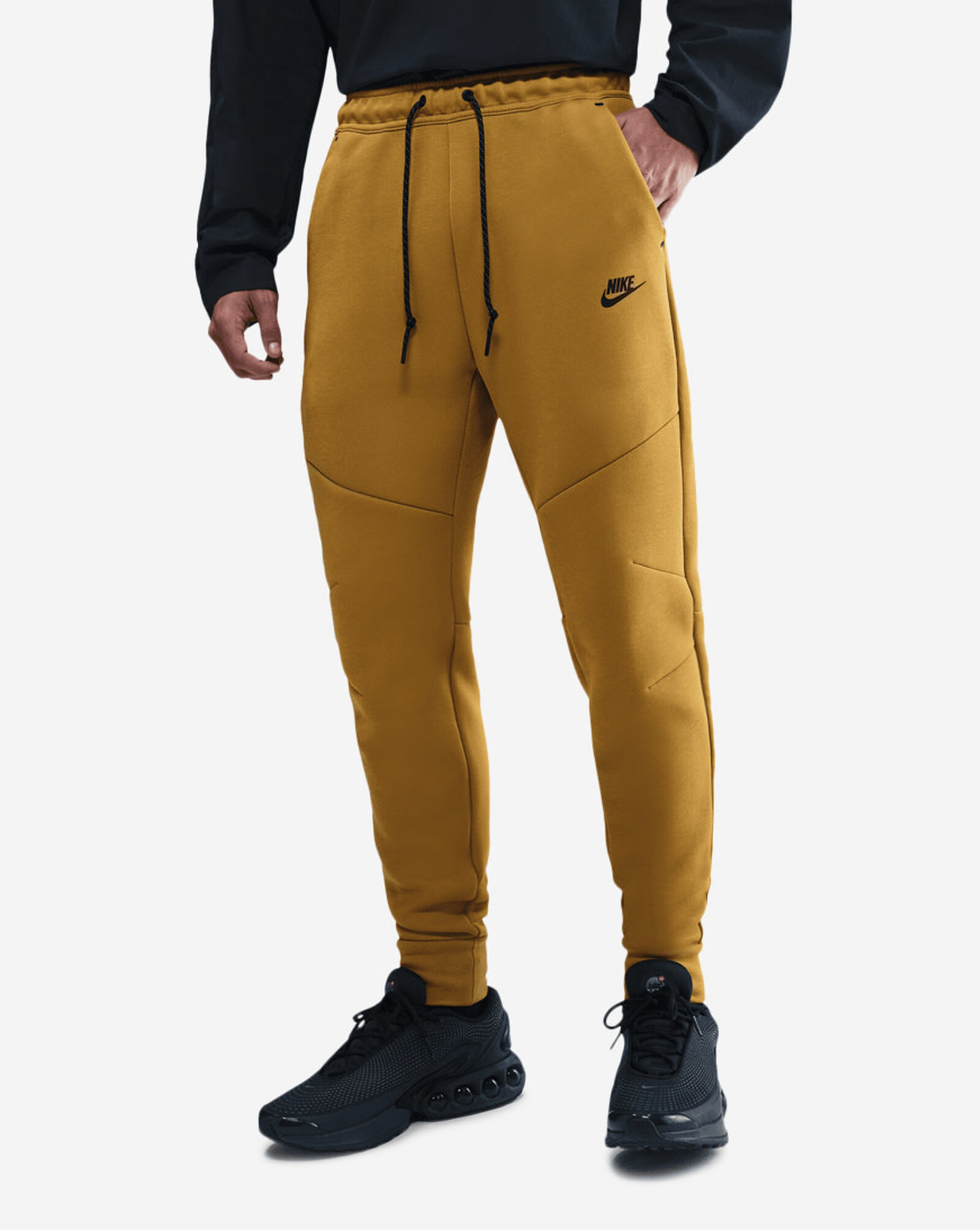 Shop Nike Tech Fleece Joggers HV0959-352 brown | SNIPES USA