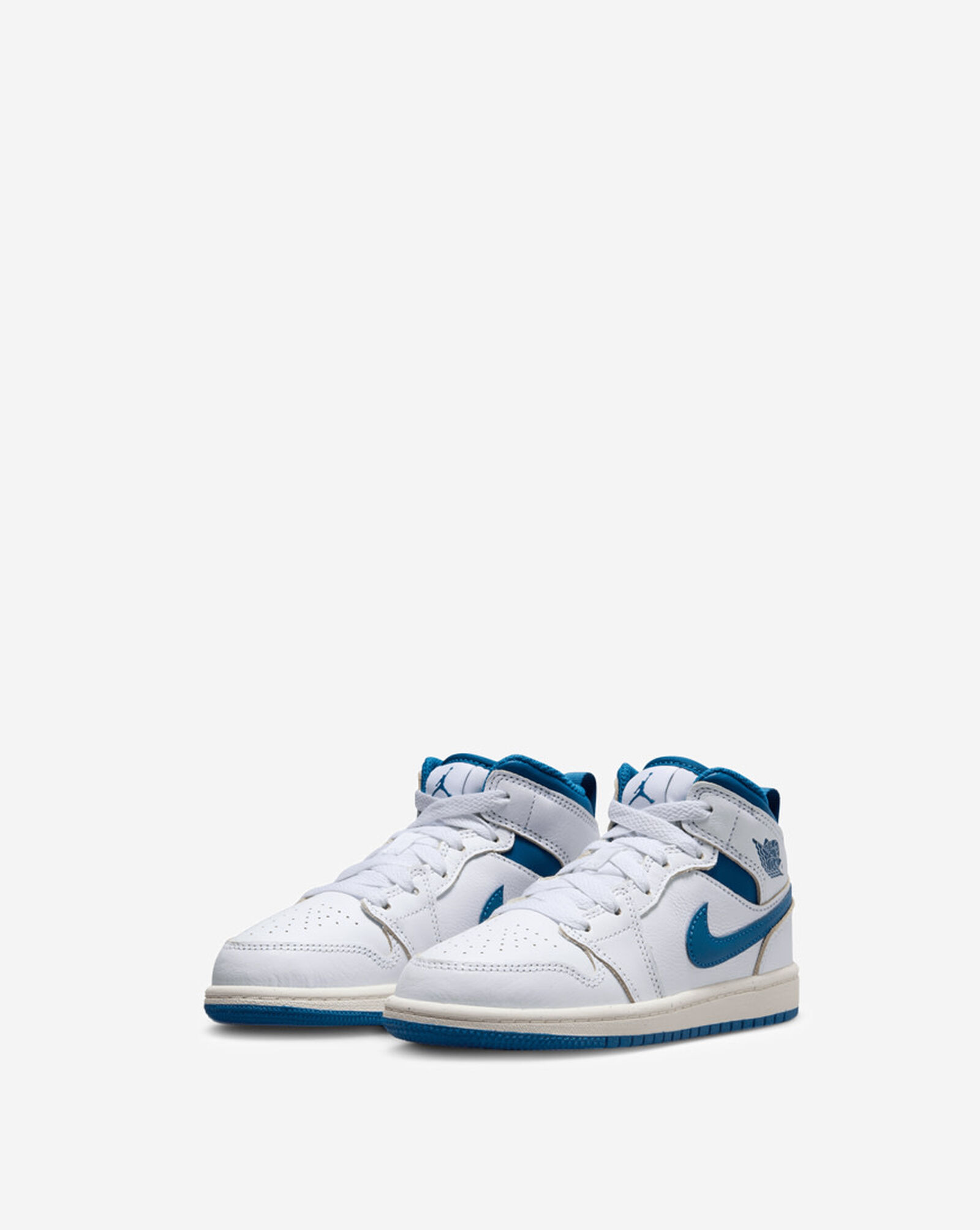 Shop Jordan Little Kids' Air Jordan 1 Mid FN7493-141 white | SNIPES USA