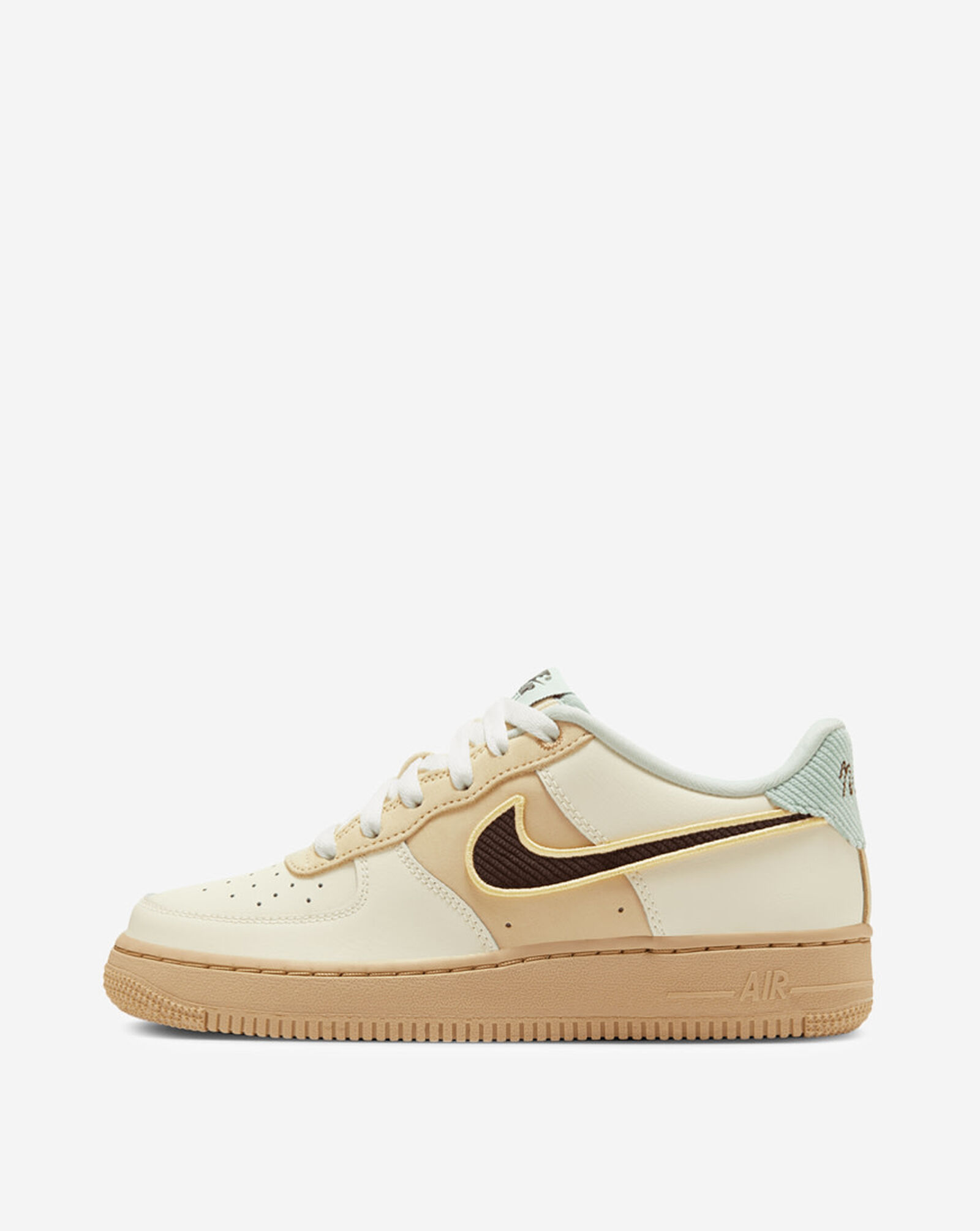 Shop Nike Big Kids' Air Force 1 LV8 HQ3473-122 brown | SNIPES USA
