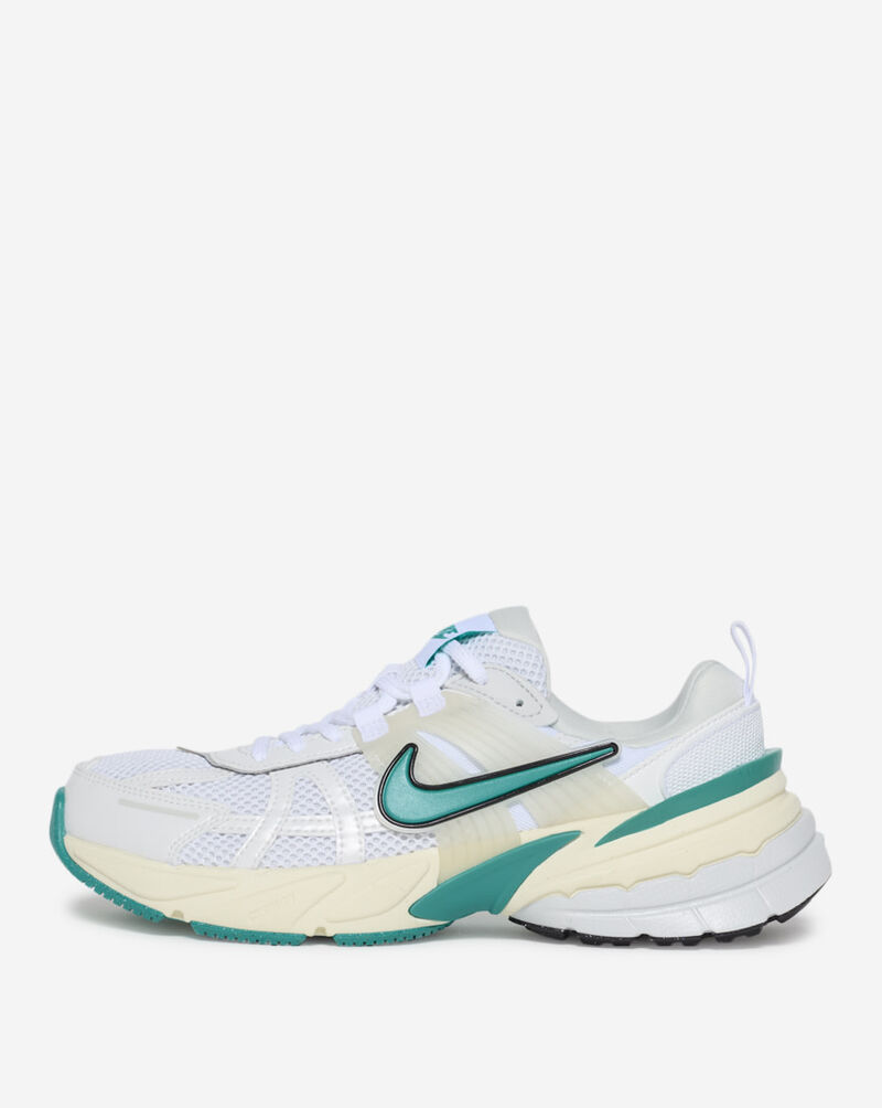 Shop Nike V2K Run FD0736-105 white | SNIPES USA