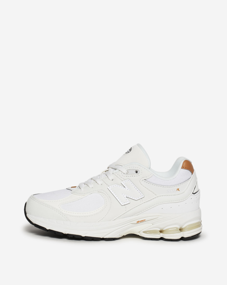 shop-new-balance-grade-school-2002r-gc2002ec-snipes-usa